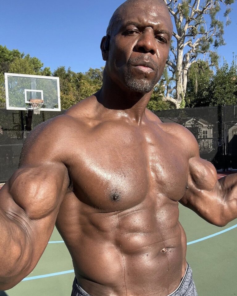 How To Get That Line Down The Middle Of Your Abs & Side Lines - Betches