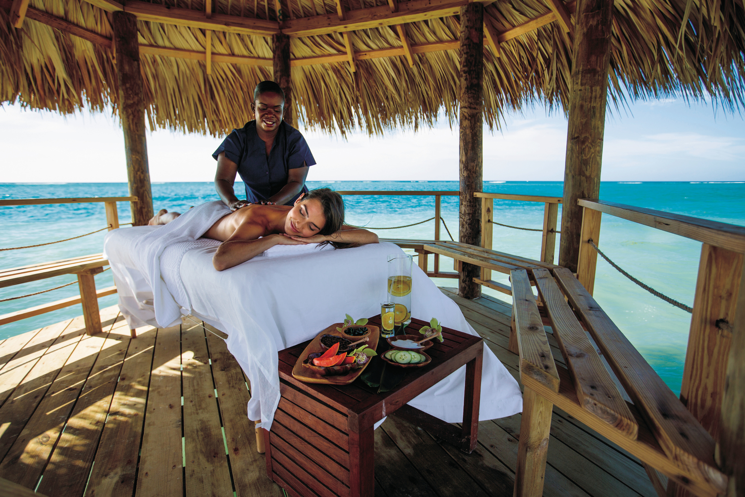 This Resort Will Actually Let You Get Married For Free - Betches