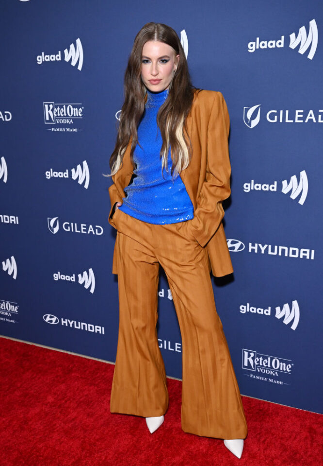 Why Do So Many Celebs Get Lyme Disease? List, Theories - Betches